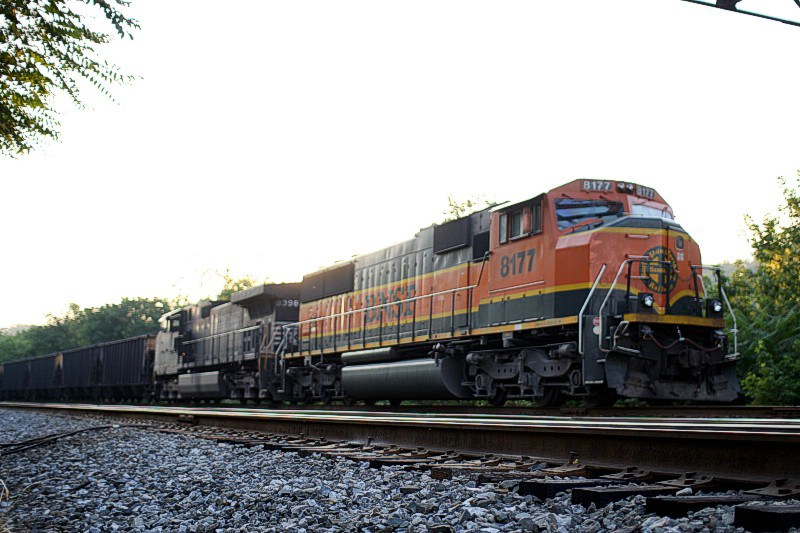 BNSF 8177